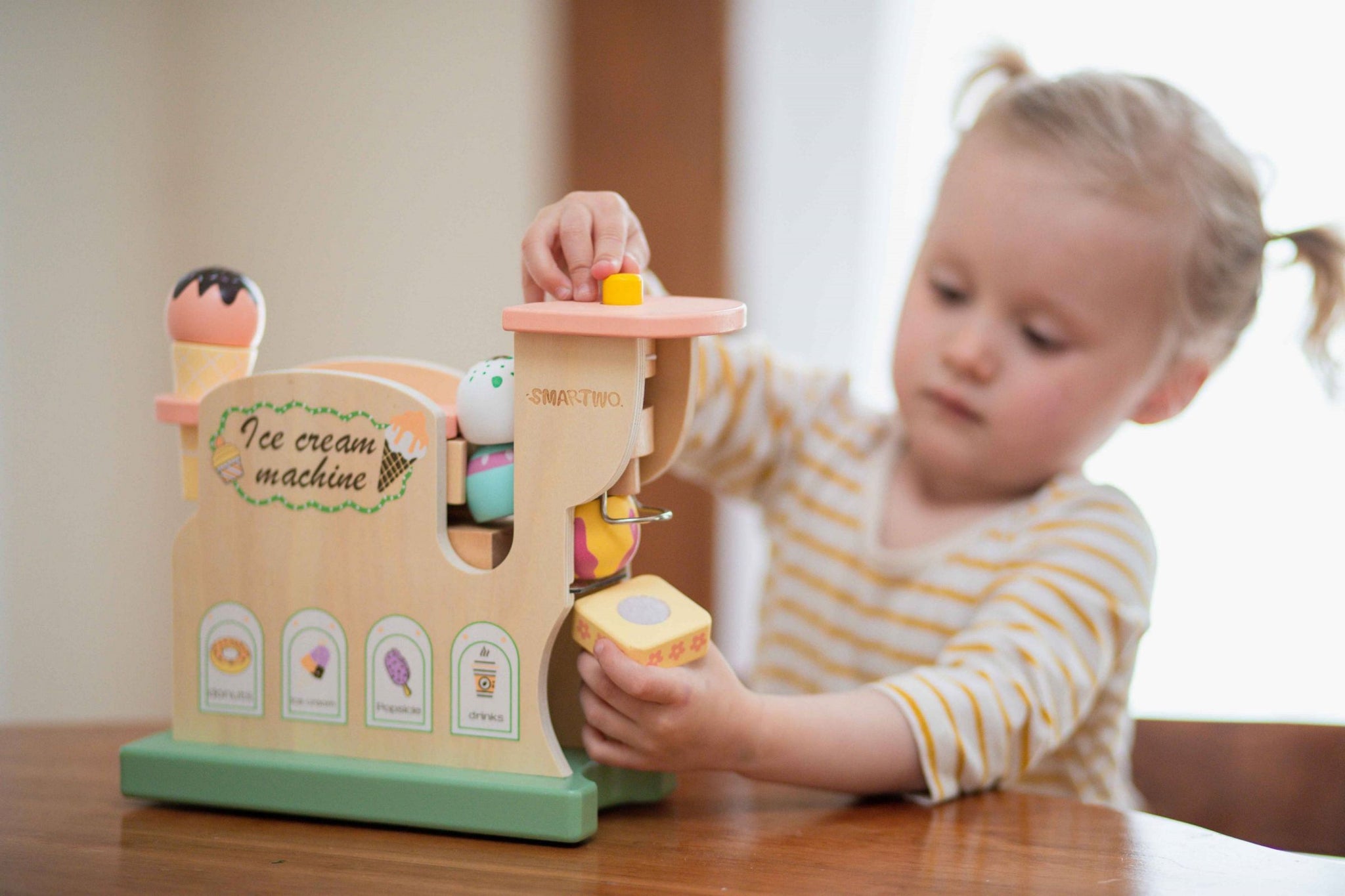 Ice Cream Maker Toy for Toddler's Kitchen Pretending Play, Train Fine ...